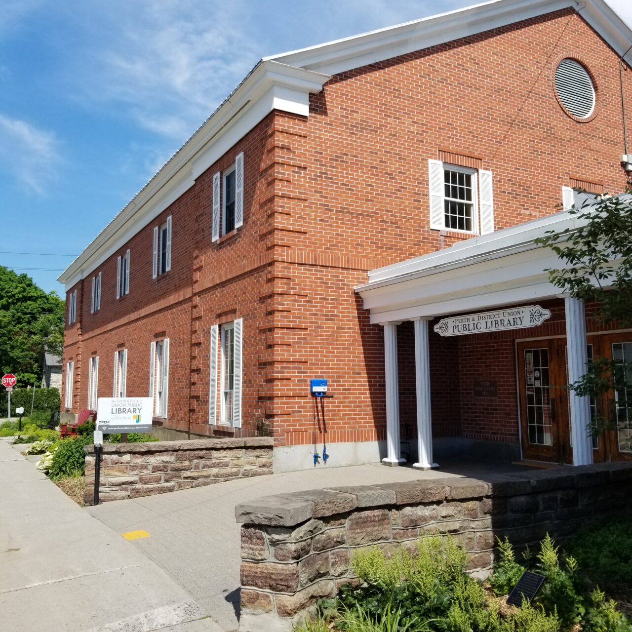 Hours & Locations - Perth Union Library